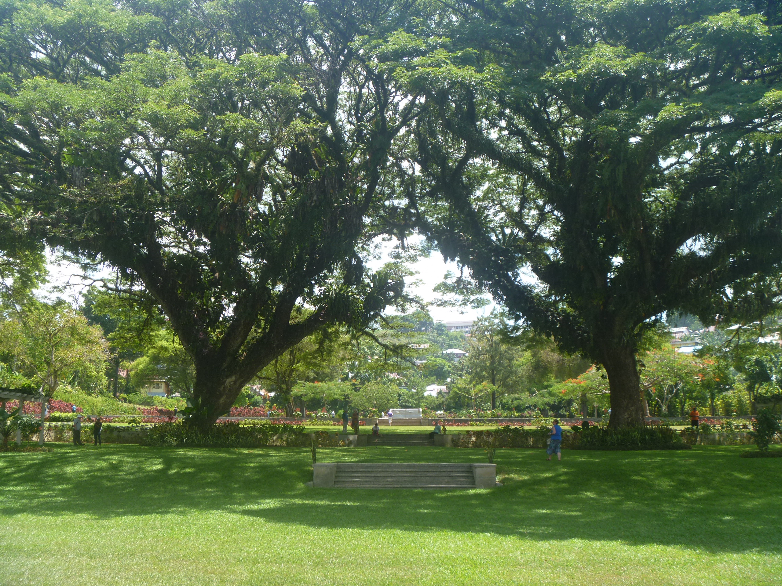 The Ambon War Cemetery | spiceislandsblog