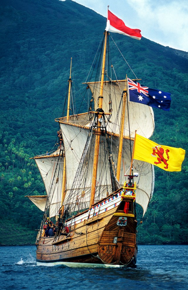 The Duyfken replica vessel docks at the Australian National Maritime ...